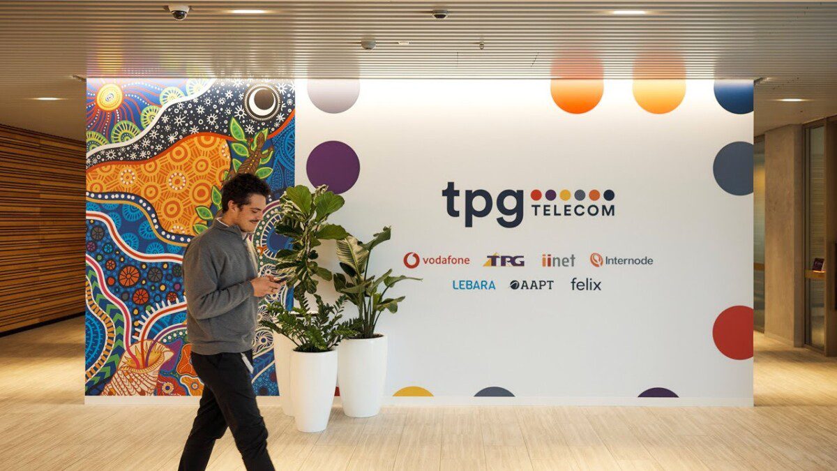 From Workplace to Viva Engage: Unifying 8,000+ Employees at TPG Telecom ...